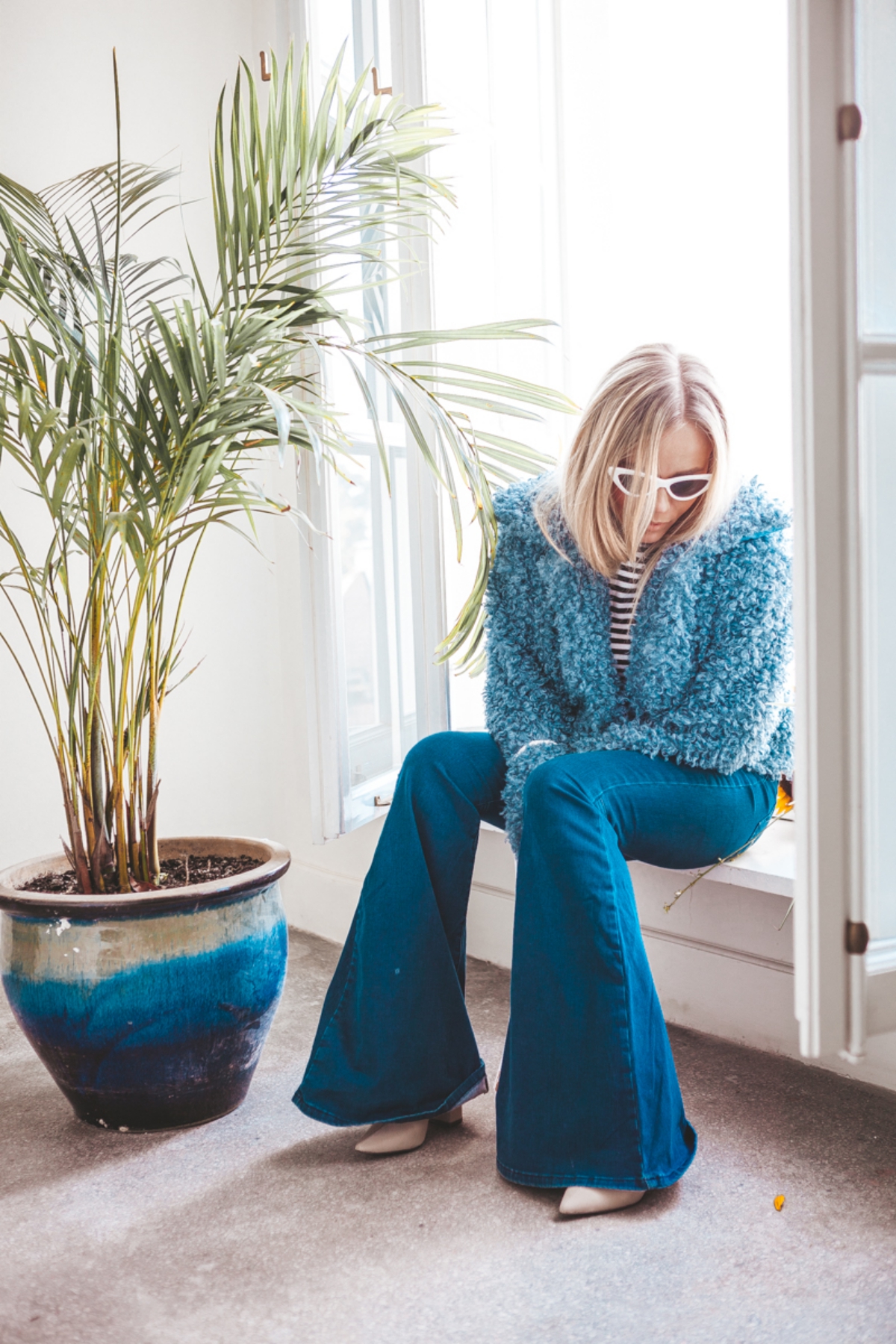 BLUE TEDDY COAT & FLARE JEANS - What Anna Wears